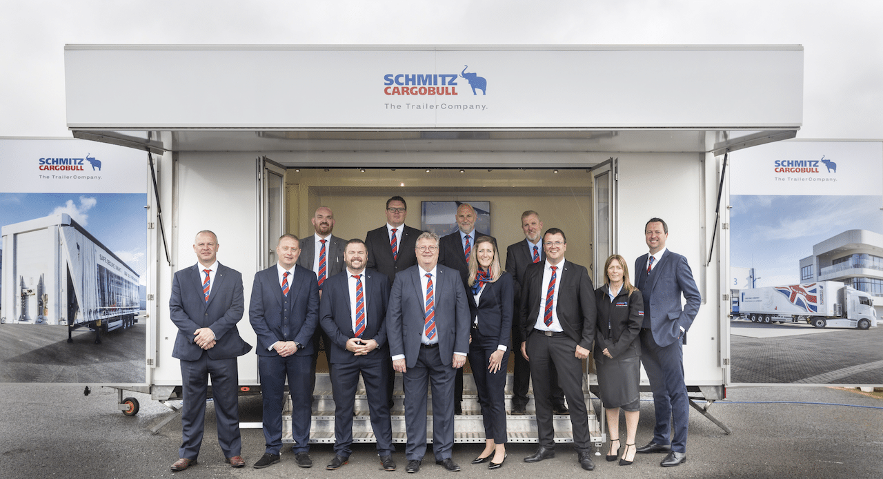 Schmitz Cargobull unveils lightweight UK-built semi-trailer - Global ...