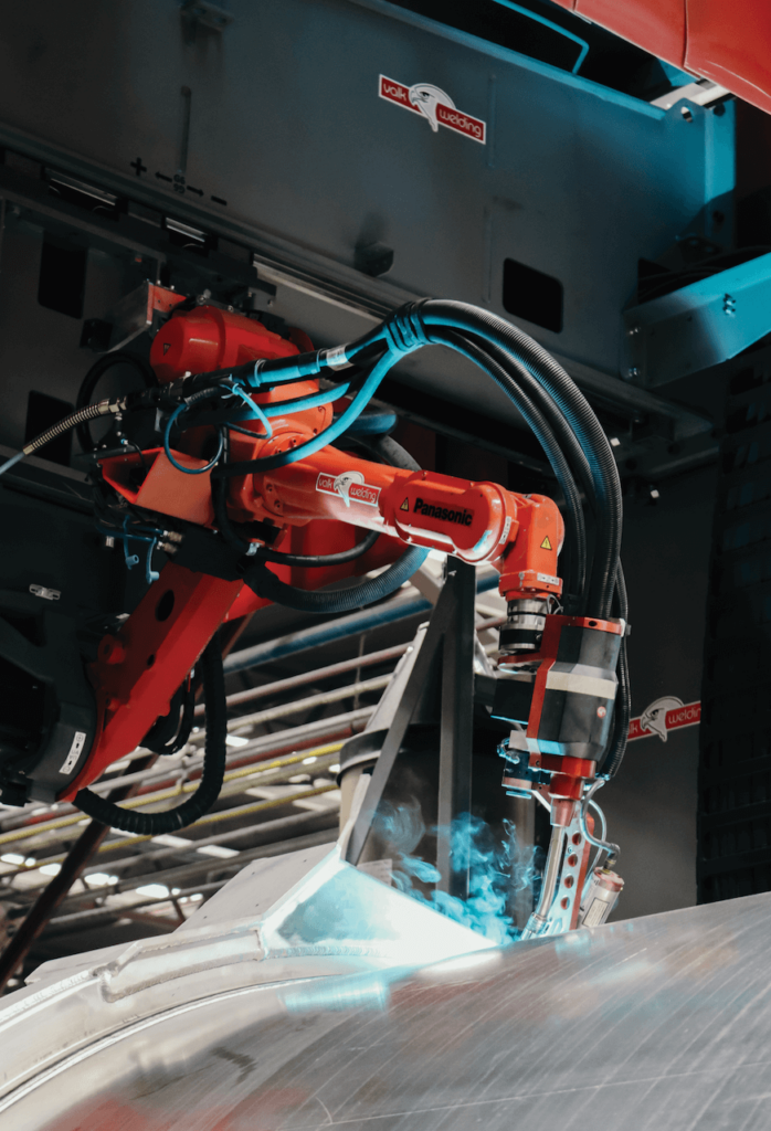 Distinction with state-of-the-art robotic welding - Global Trailer