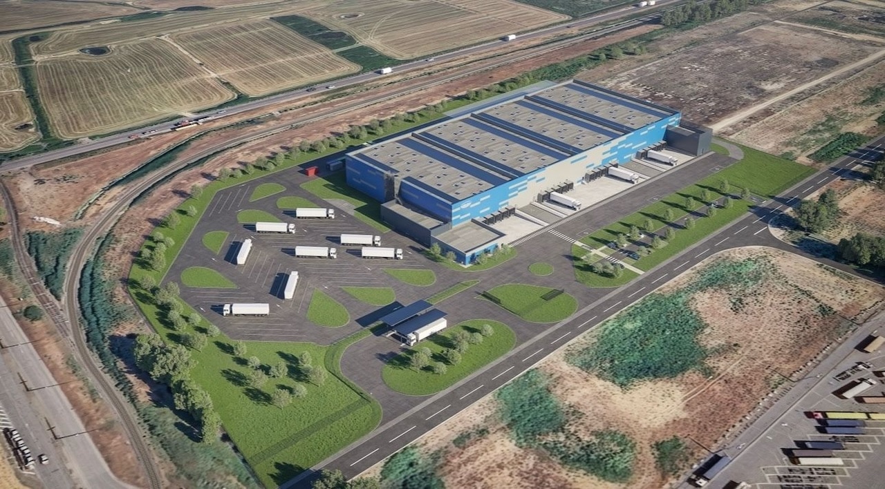 Logistics firm expands in France’s west - Global Trailer