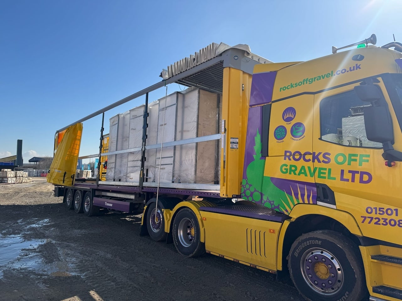 Krone raises the roof with high-spec' trailer - Global Trailer